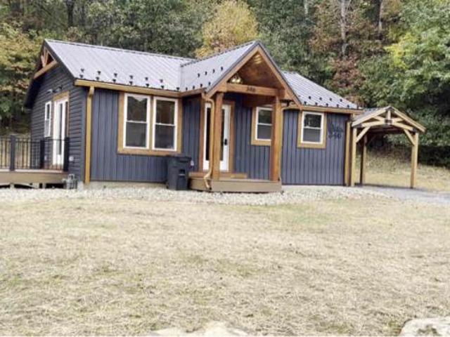 2 Br, 1 bath, Single Family 358 Petroleum Center Rd
