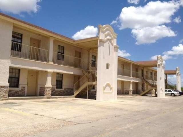 2 Br, 1 bath, Single Family 3602 Guerrero St