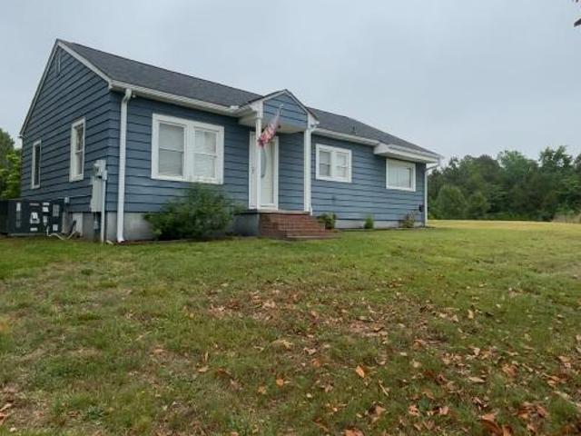 2 Br, 1 bath, Single Family 3620 Woodleaf Rd