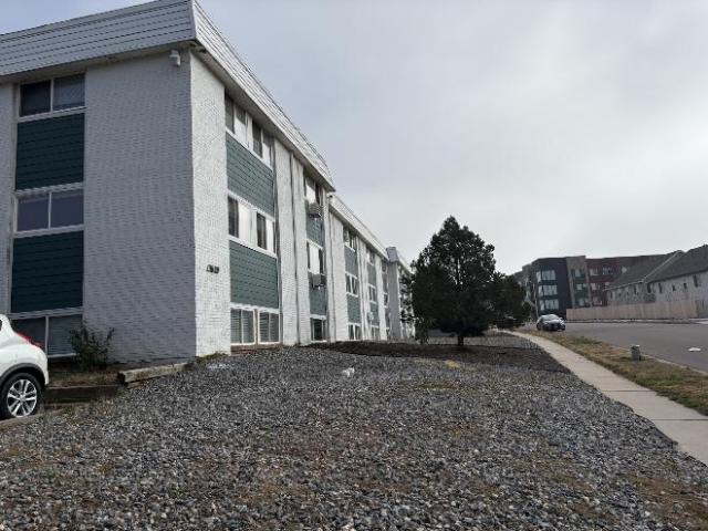 2 Br, 1 bath, Single Family 3620 Verde Drive