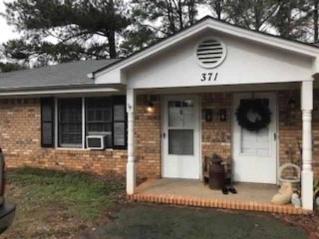 2 Br, 1 bath, Single Family 371 Milton Ave