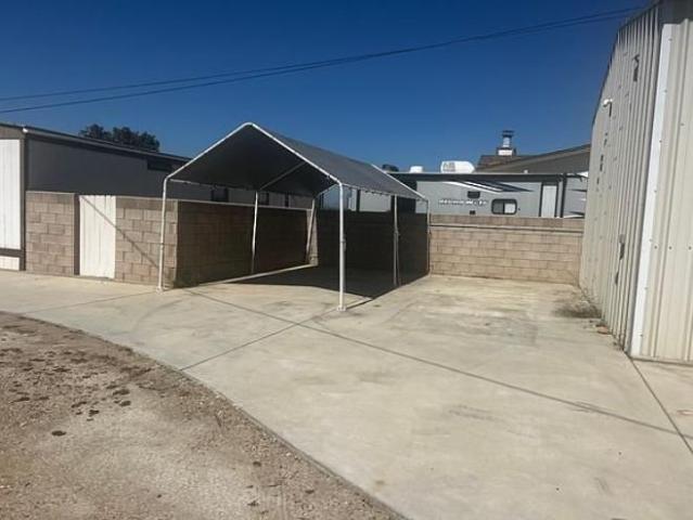 2 Br, 1 bath, Single Family 3760 E Howe Rd