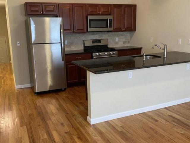 2 Br, 1 bath, Single Family 379 New Street