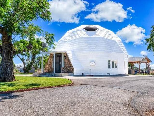 2 Br, 1 bath, Single Family 3920 Hwy 20