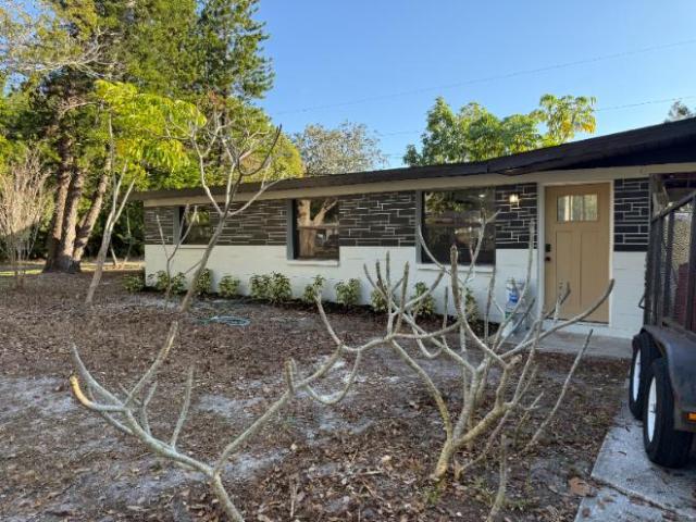 2 Br, 1 bath, Single Family 3000 Karen Ave