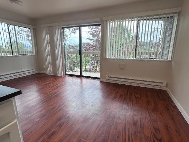 2 Br, 1 bath, Single Family 3001 SW Avalon Way