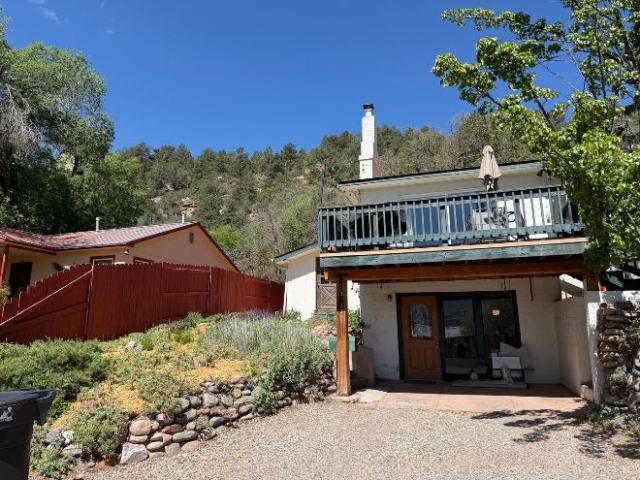 2 Br, 1 bath, Single Family 3033 West 4th Ave