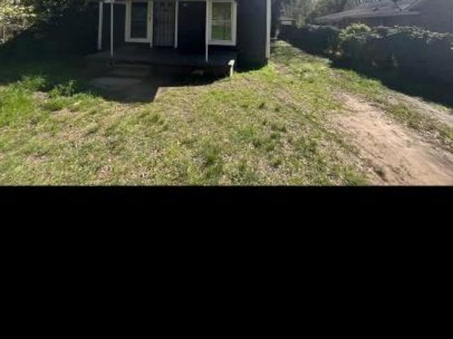2 Br, 1 bath, Single Family 3034 Churchill St