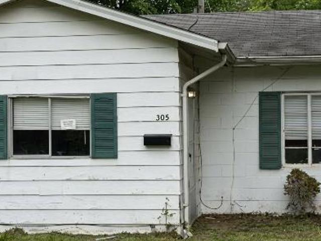 2 Br, 1 bath, Single Family 305 W 7th St