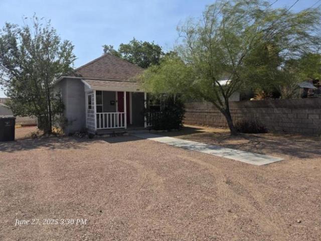 2 Br, 1 bath, Single Family 305 Grandview Ave