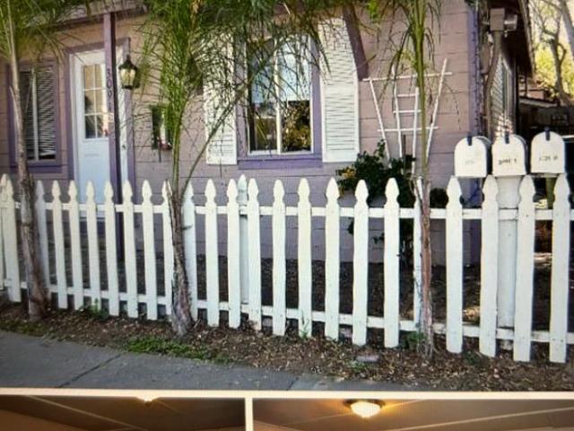 2 Br, 1 bath, Single Family 3091 Roosevelt