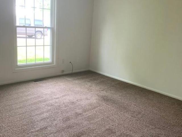 2 Br, 1 bath, Single Family 30 Potomac Lane