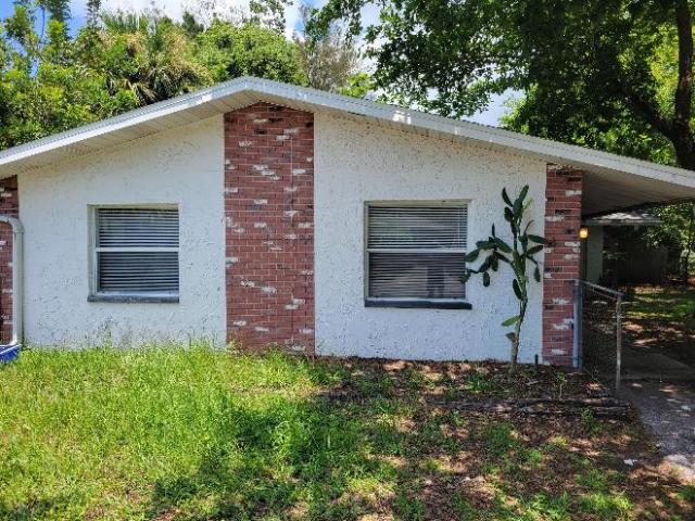 2 Br, 1 bath, Single Family 3135 Pine Tree Avenue
