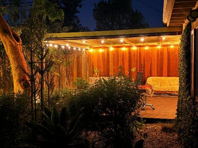 2 Br, 1 bath, Single Family 3139 Veteran Avenue