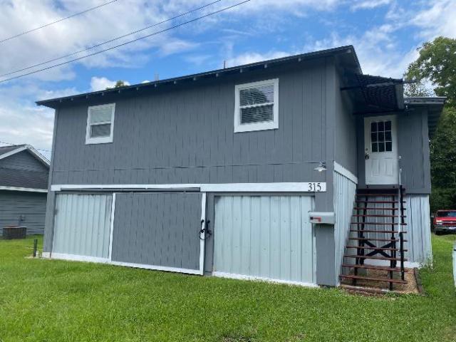 2 Br, 1 bath, Single Family 315 E Ave L