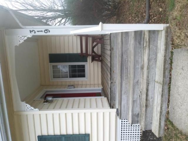 2 Br, 1 bath, Single Family 319 Maitland St