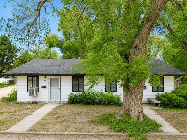 2 Br, 1 bath, Single Family 320 May Dr
