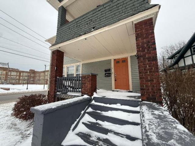 2 Br, 1 bath, Single Family 3241 Kildare Lower