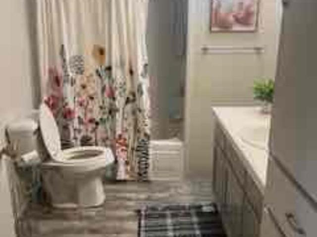 2 Br, 1 bath, Single Family 326 1/2 North V Street
