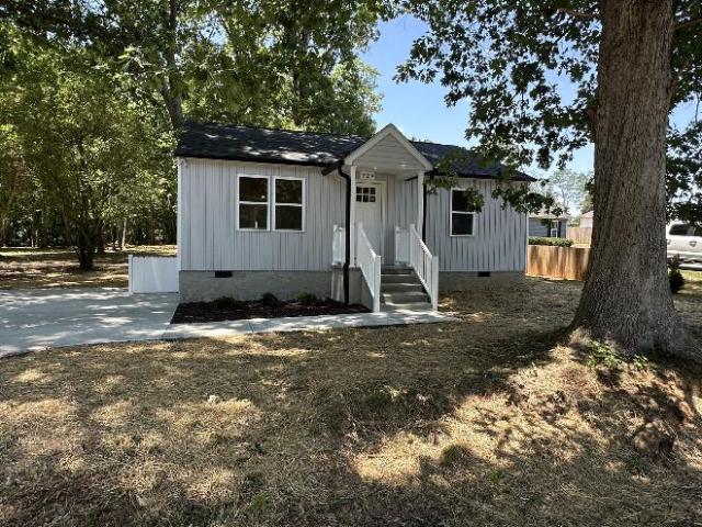 2 Br, 1 bath, Single Family 329 Tate Ave