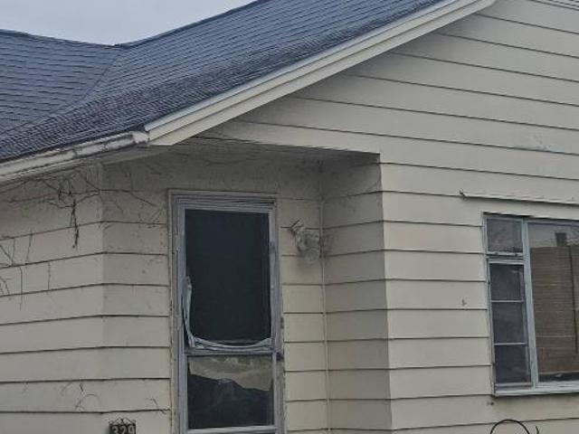2 Br, 1 bath, Single Family 329 Mettler St