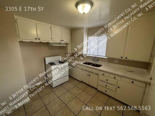 2 Br, 1 bath, Single Family 3305 E 17th St