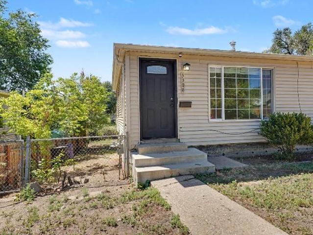 2 Br, 1 bath, Single Family 3308 W 3rd Ave