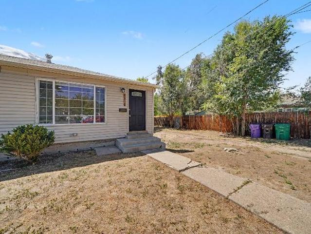 2 Br, 1 bath, Single Family 3310 W 3rd Ave