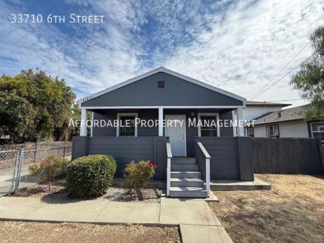 2 Br, 1 bath, Single Family 33710 6th Street