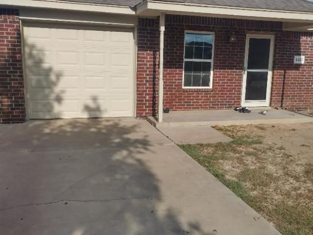 2 Br, 1 bath, Single Family 4403 S Roberts St