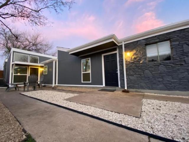 2 Br, 1 bath, Single Family 4411 Teri Road