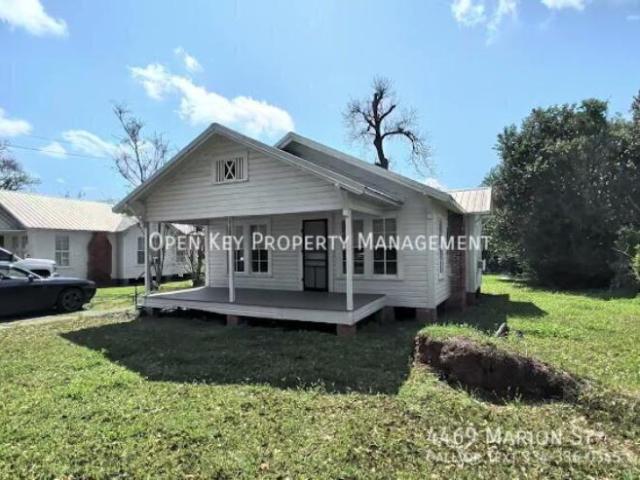 2 Br, 1 bath, Single Family 4469 Marion St