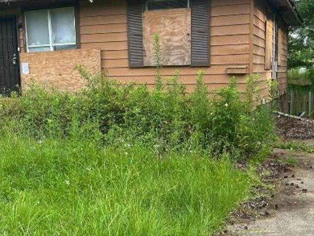 2 Br, 1 bath, Single Family 451 Mason Boulevard