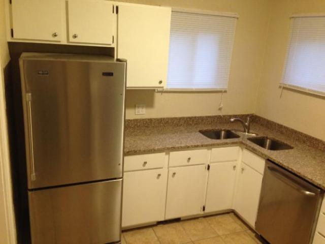 2 Br, 1 bath, Single Family 458 Hallock Street