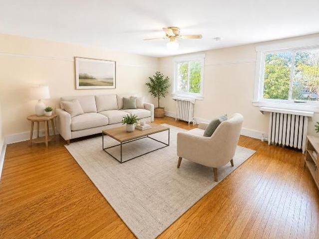 2 Br, 1 bath, Single Family 45 Fairleigh Crescent