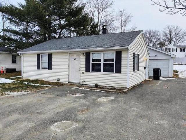 2 Br, 1 bath, Single Family 45 Jowett St