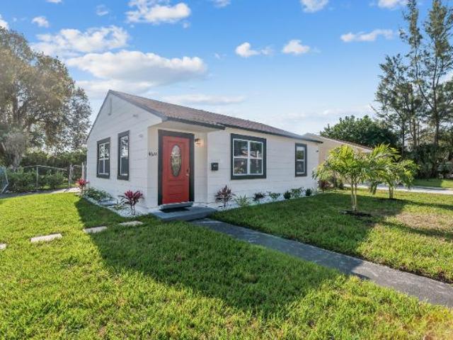 2 Br, 1 bath, Single Family 4614 Pinewood Ave