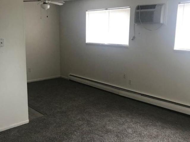 2 Br, 1 bath, Single Family 4747 B6 Oberlin Ave