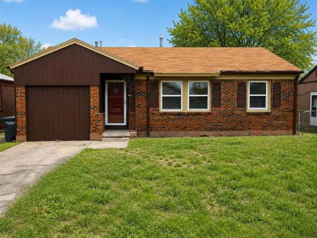 2 Br, 1 bath, Single Family 4765 SE 25th St