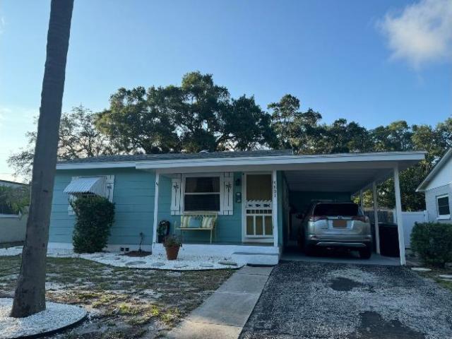 2 Br, 1 bath, Single Family 4801 25th Ave S
