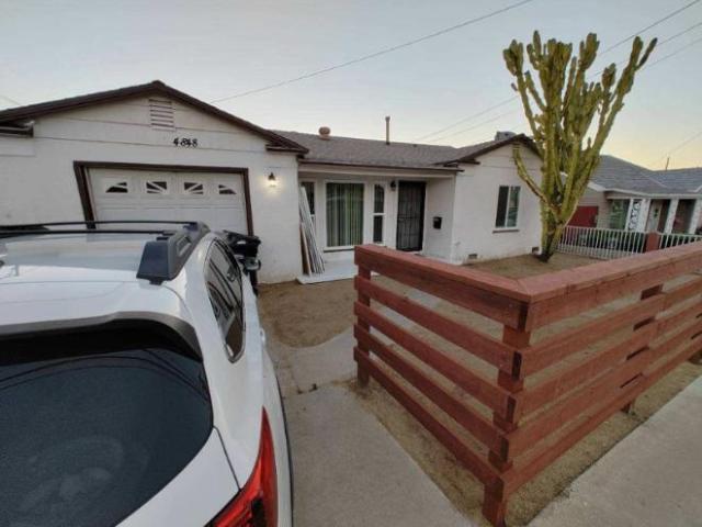 2 Br, 1 bath, Single Family 4848 70th Street