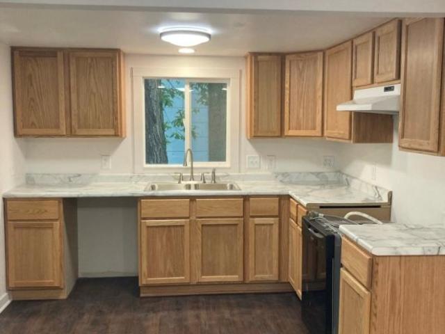 2 Br, 1 bath, Single Family 407 Sawyer Rd
