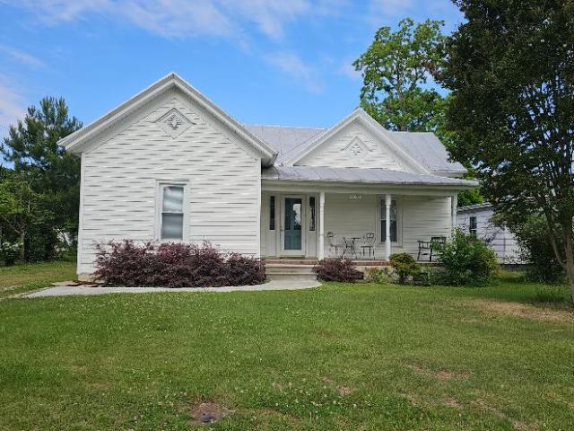 2 Br, 1 bath, Single Family 4058 West Ave