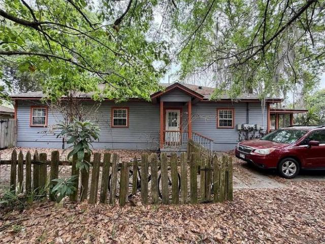 2 Br, 1 bath, Single Family 408 NW 5th Ave