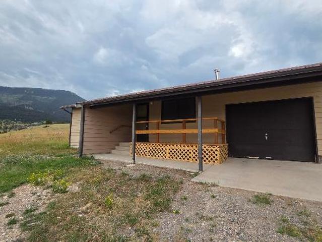 2 Br, 1 bath, Single Family 40 Outlaw Hill Road