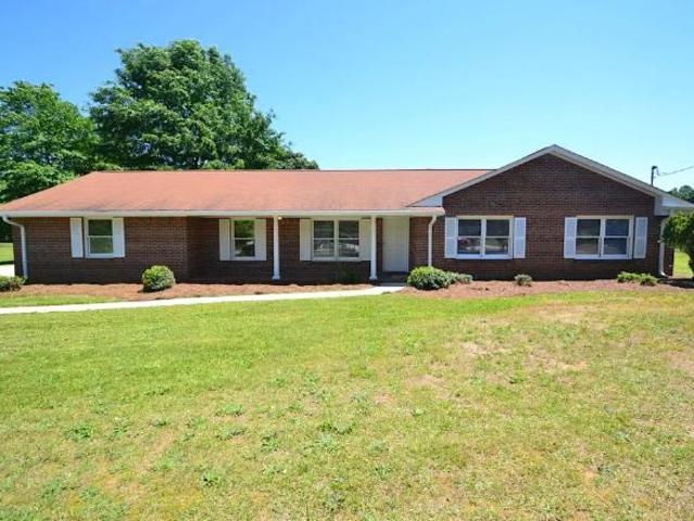 2 Br, 1 bath, Single Family 4111 32nd St