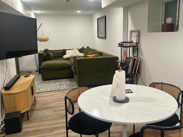 2 Br, 1 bath, Single Family 4126 Meade St NE