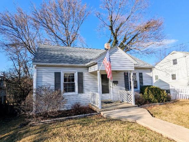 2 Br, 1 bath, Single Family 412 Dupont St