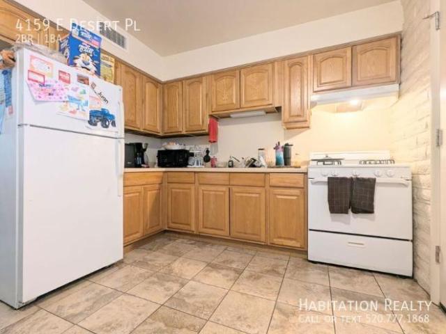 2 Br, 1 bath, Single Family 4159 E Desert Pl