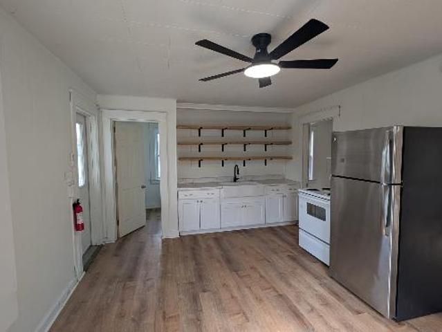 2 Br, 1 bath, Single Family 416 Burgess Street